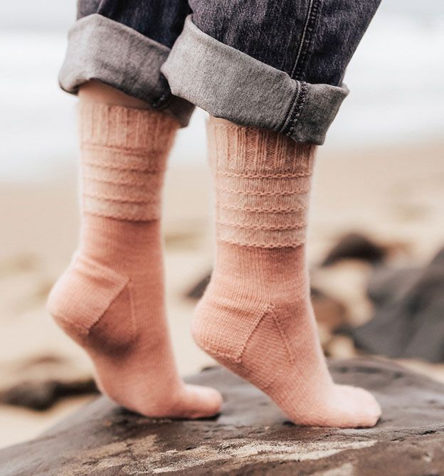 Salt & Timber Strickbuch von Laine