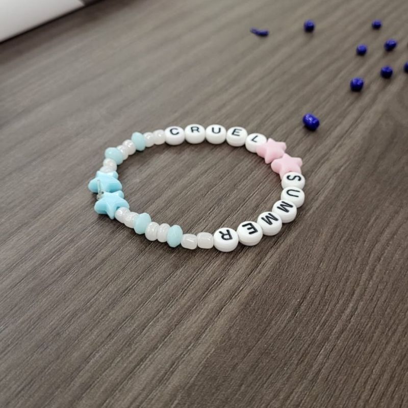 Swiftie - Schmuckset "Make the friendship bracelets"