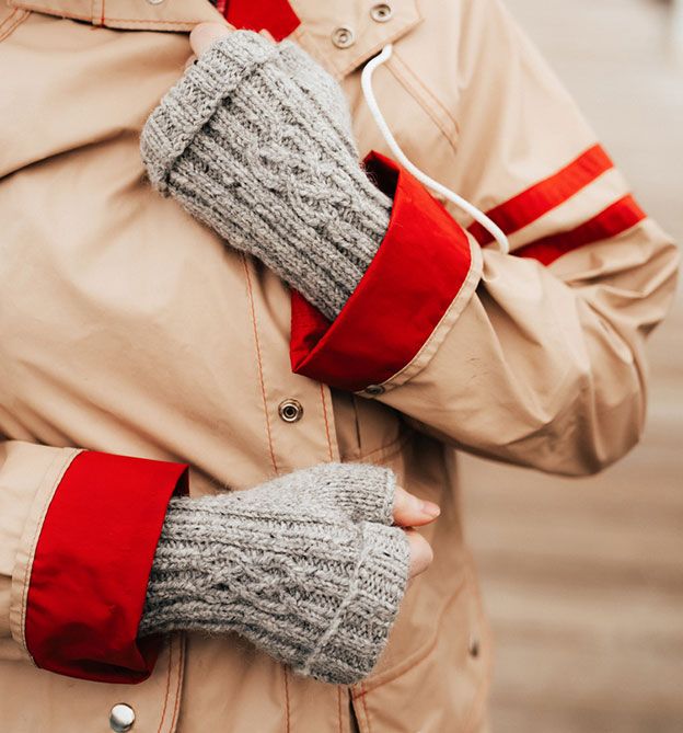 Salt & Timber Strickbuch von Laine